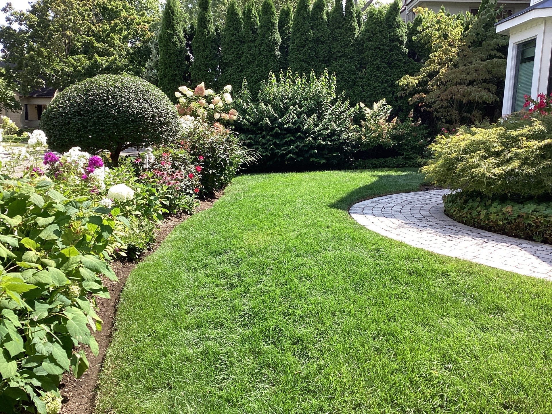 Choosing a Color Scheme and Palette for Your Midwest Landscape